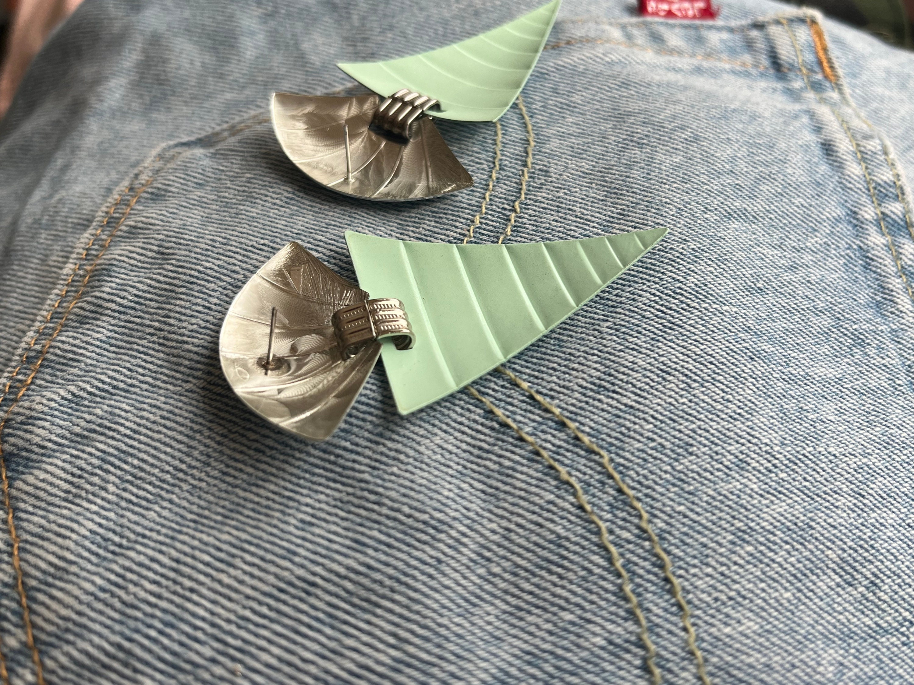 Vintage 80s Deco Hinged Triangle Earrings - Etsy