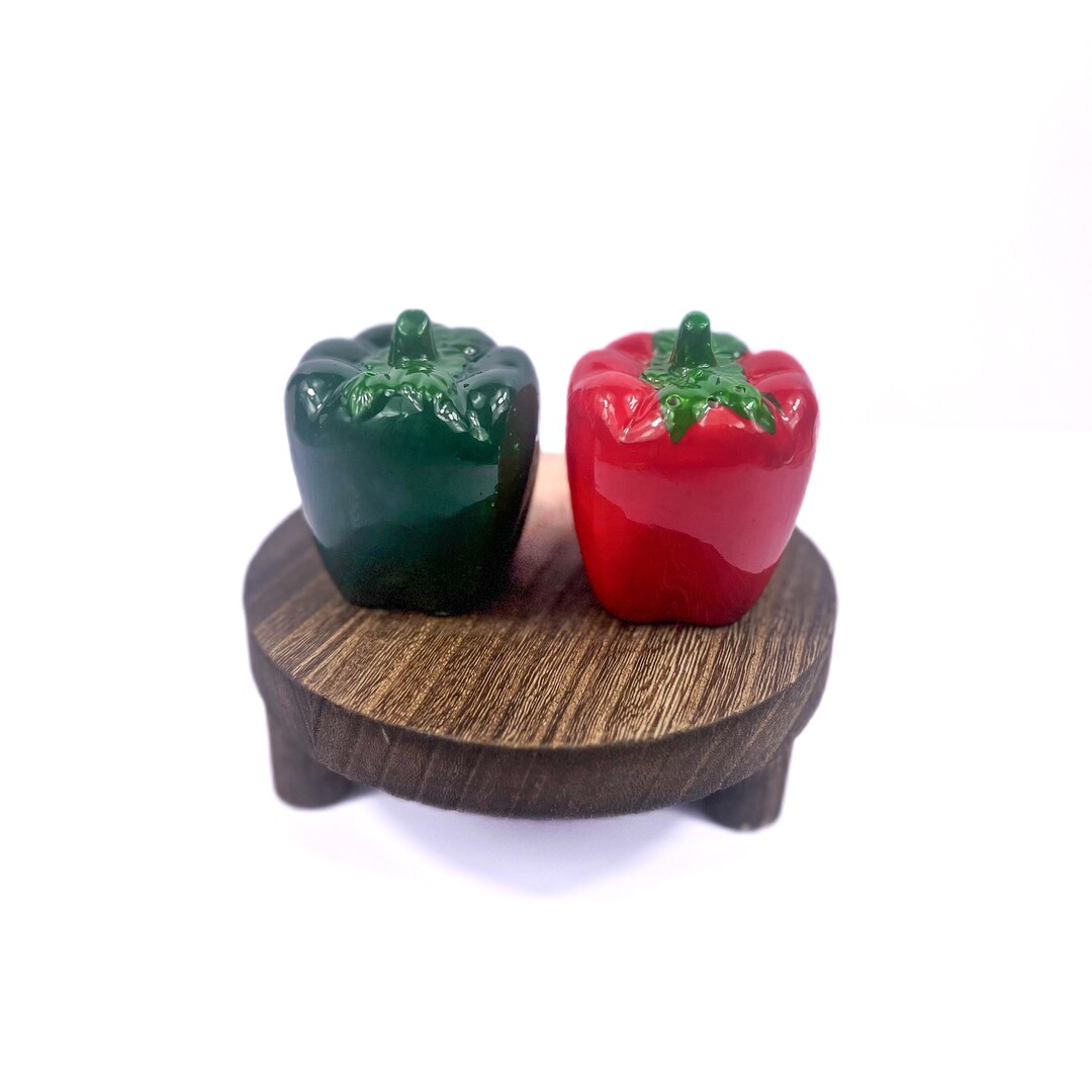 Vintage Red and Green Bell Pepper Salt and Pepper Shakers - Etsy