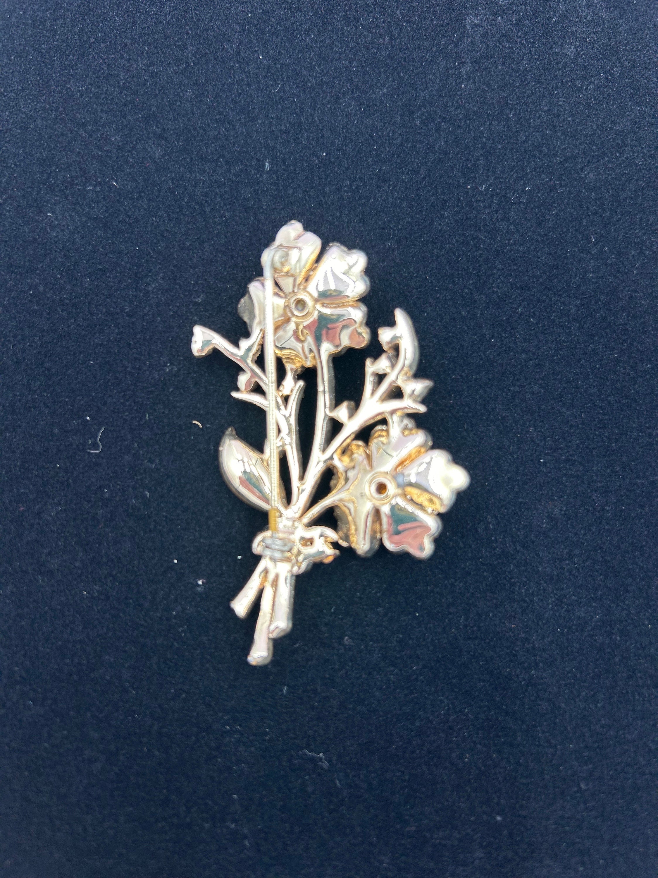 Vintage Soft Pink and Clear Crystals Spring Goldtone Floral Flower ...