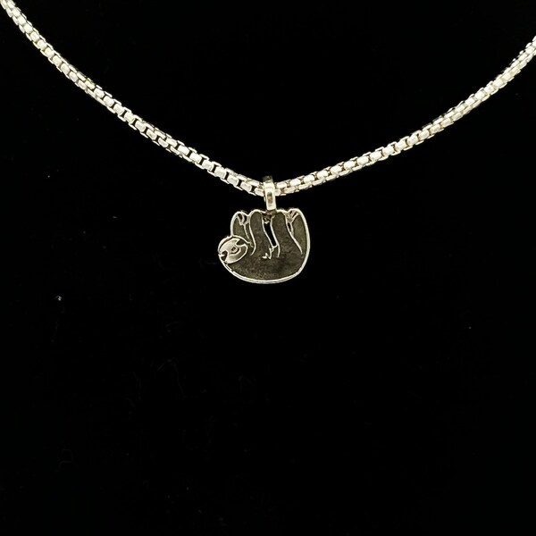 Sloth Pendant - Etsy