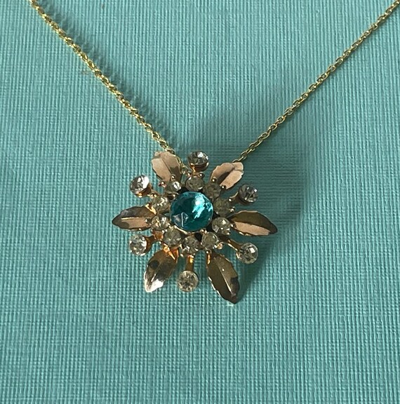 Vintage rhinestone flower - Gem