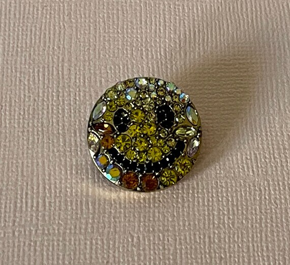 Smiley face brooch, rhinestone smiley face pin, 70's,… - Gem