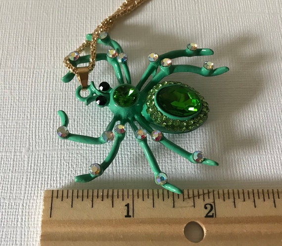 Green rhinestone spider necklace, spider pendant, lar… - Gem
