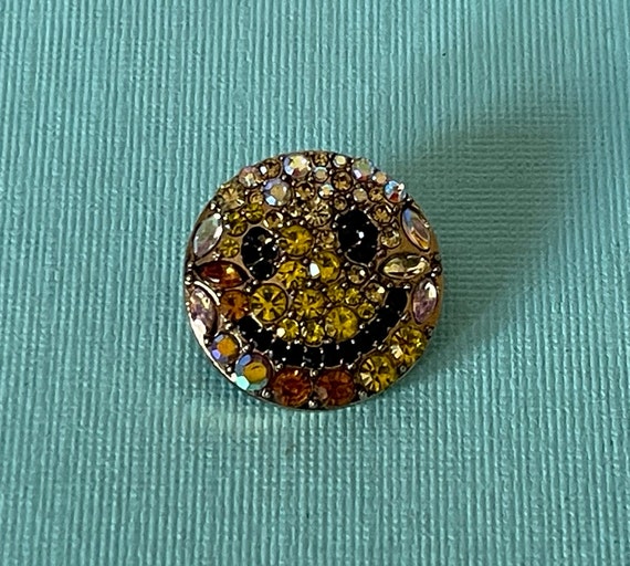 Smiley face brooch, rhinestone smiley face pin, 70's,… - Gem