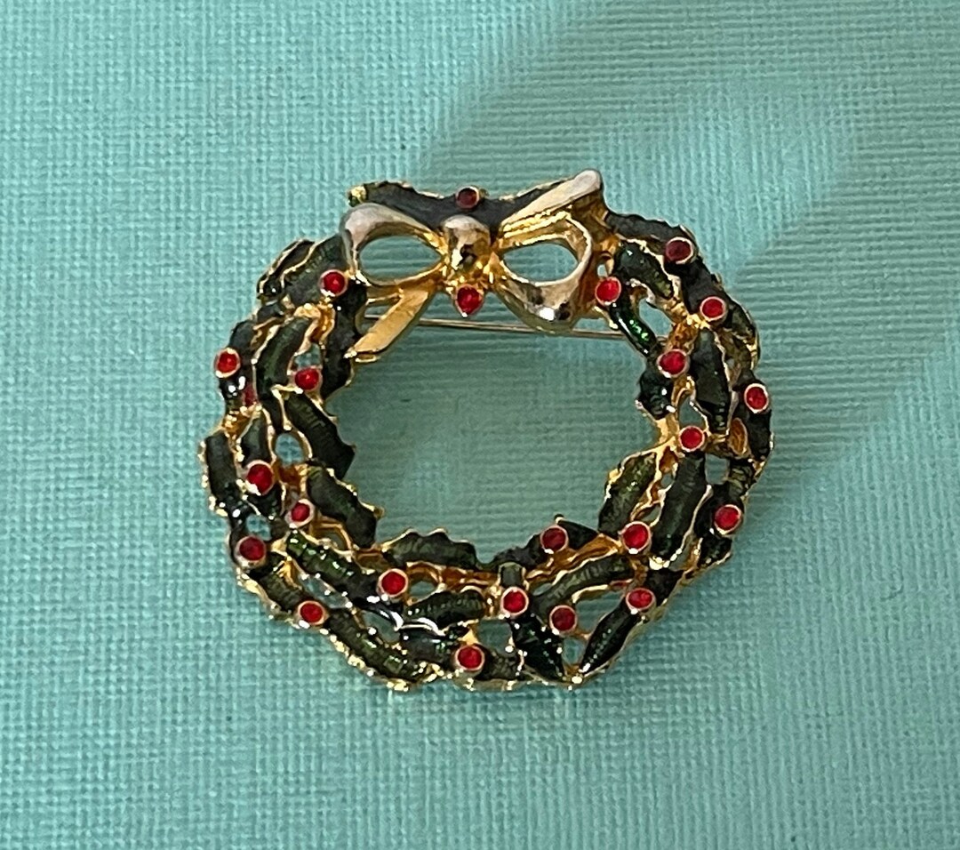 Vintage Wreath Brooch, Christmas Wreath Pin, Holiday Brooch, Christmas ...