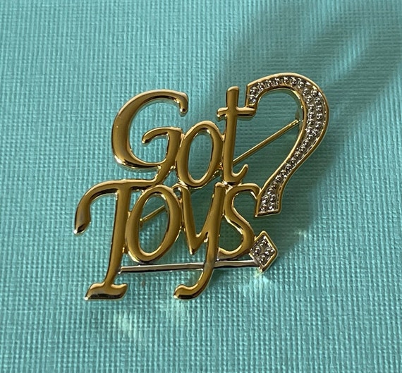 Vintage Got toys brooch, vintage Christmas pin, Got t… - Gem