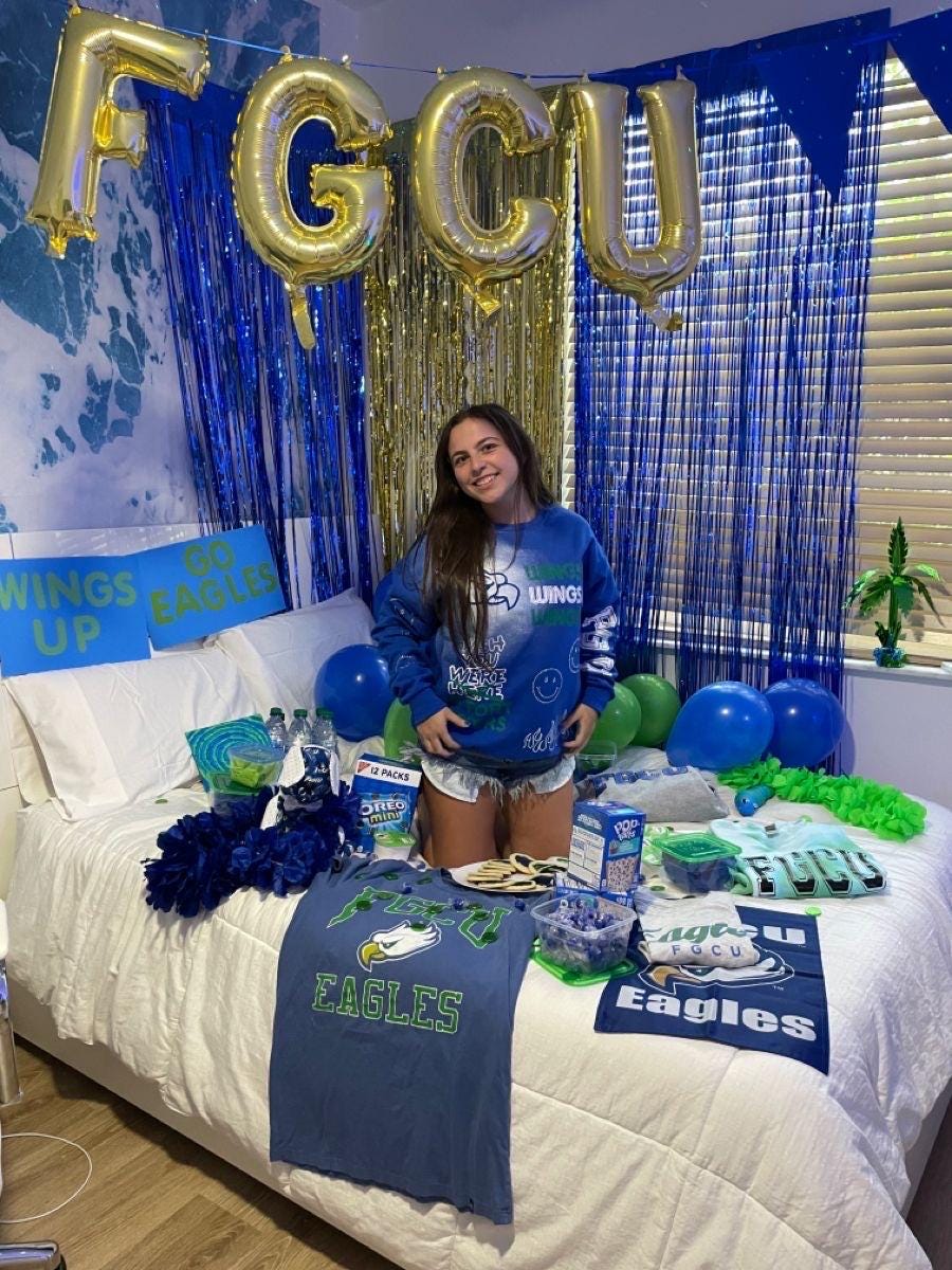 Custom College Decision Bed Party Plan | Personalized Shopping Guide ...