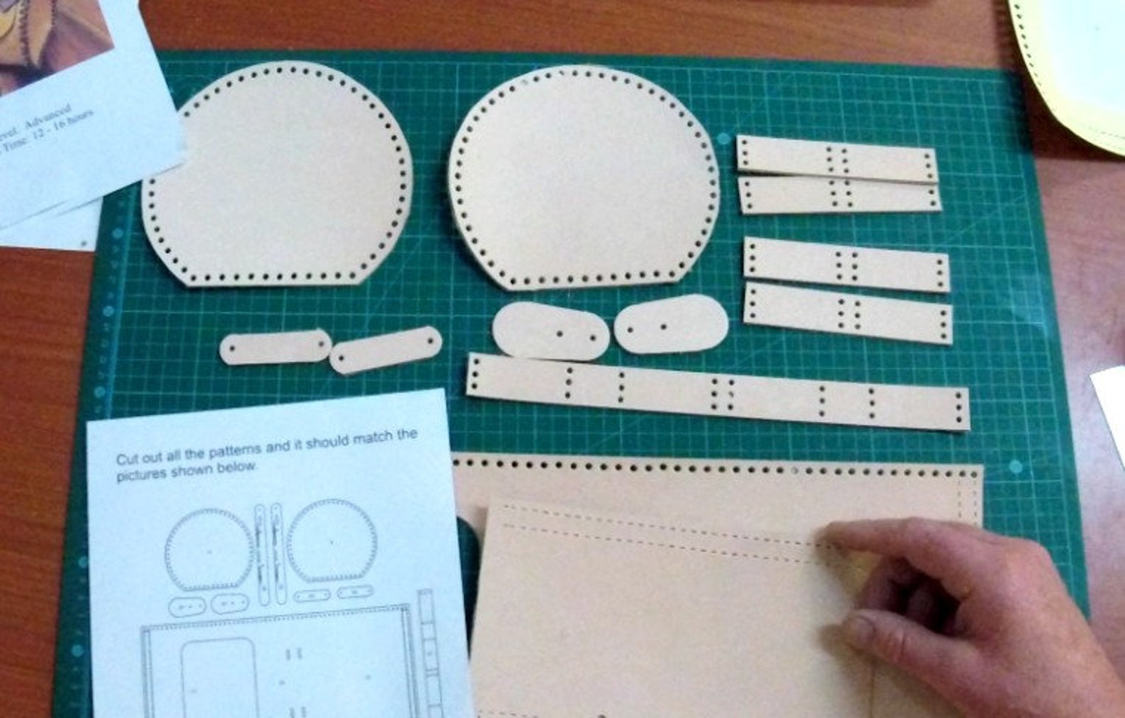 Bali Bag Leather Pattern: Leather Barrel Bag, DIY Bali Bag, Easy ...