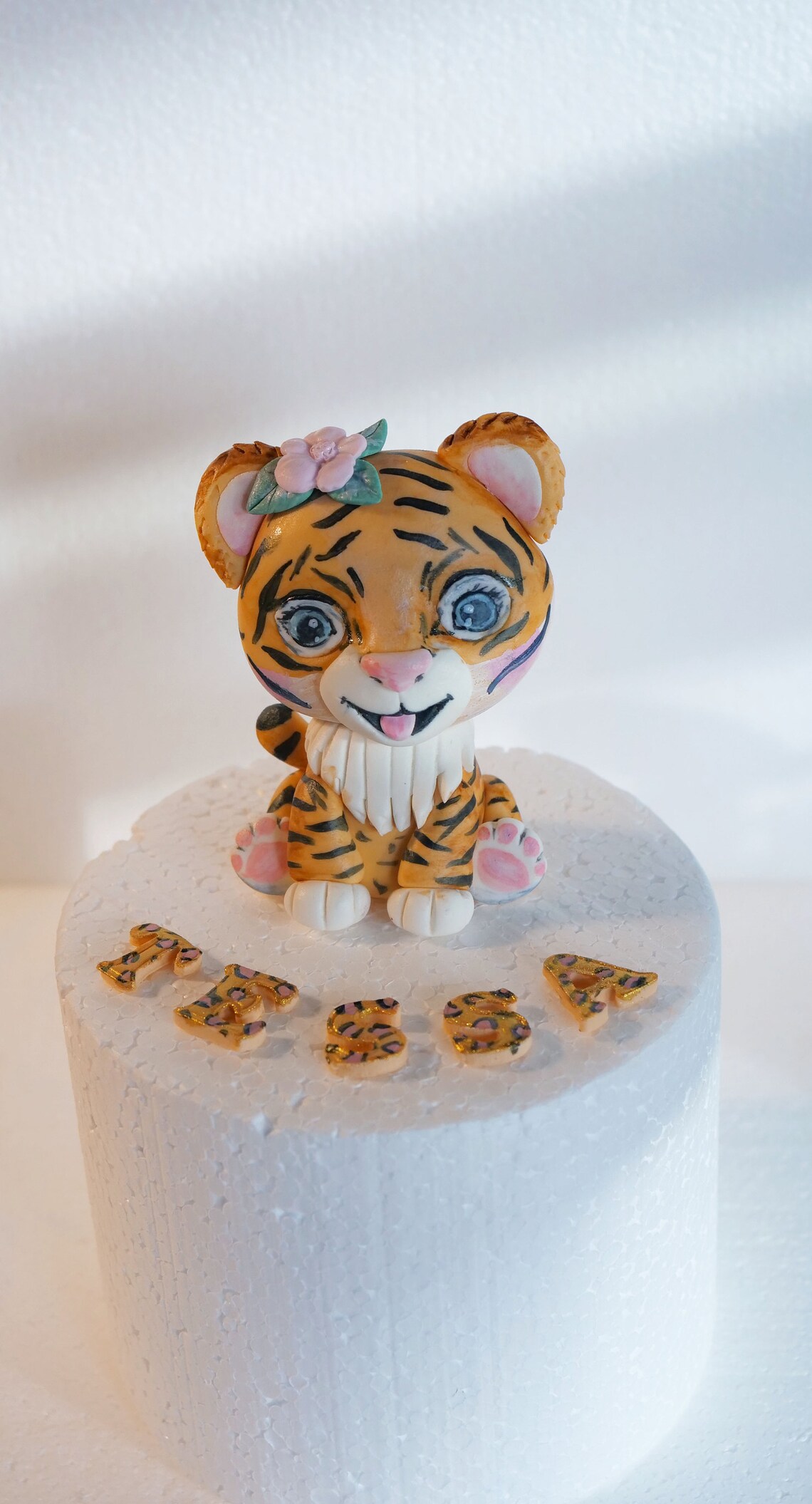Tiger Centerpiece Jungle Animals With Birthday Lioness Cake Toppers ...