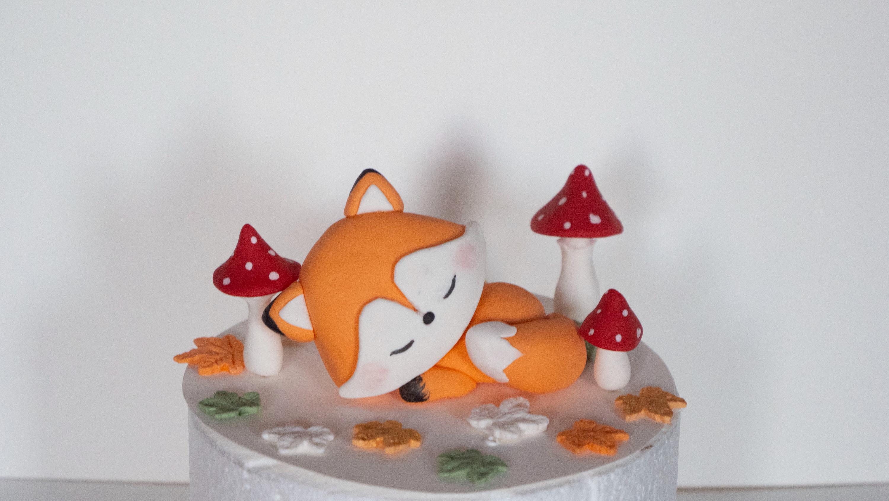 Fox Cake Topper, Fondant Sleeping Fox, With Toadstool Mushrooms, Fall ...