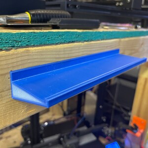 HO Scale Model Train Display 9" Shelf for Locomotive Collection - Etsy