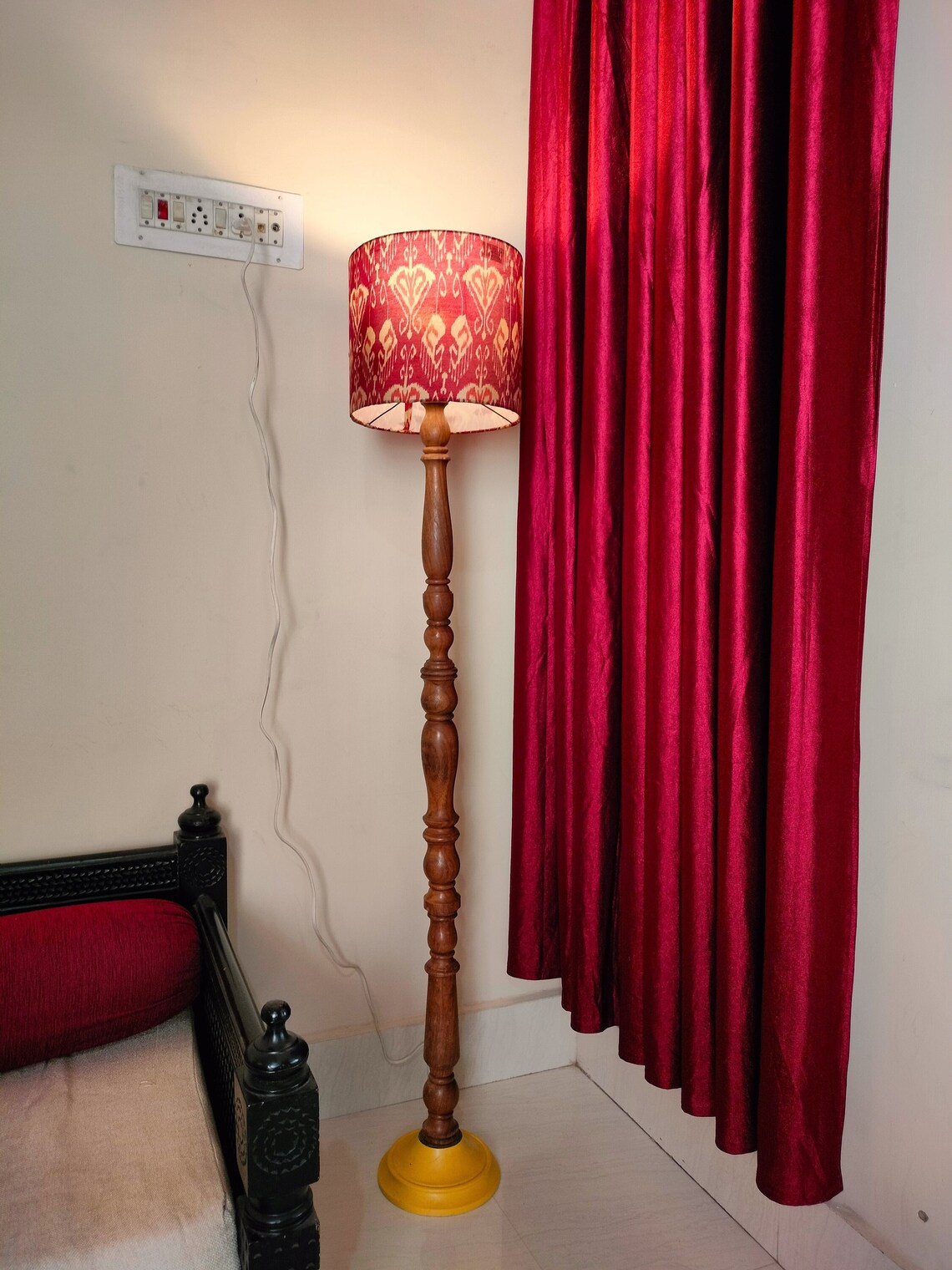 TALL FLOOR LAMP Antique Carved Wooden Floor Lamp Base With Holder ...