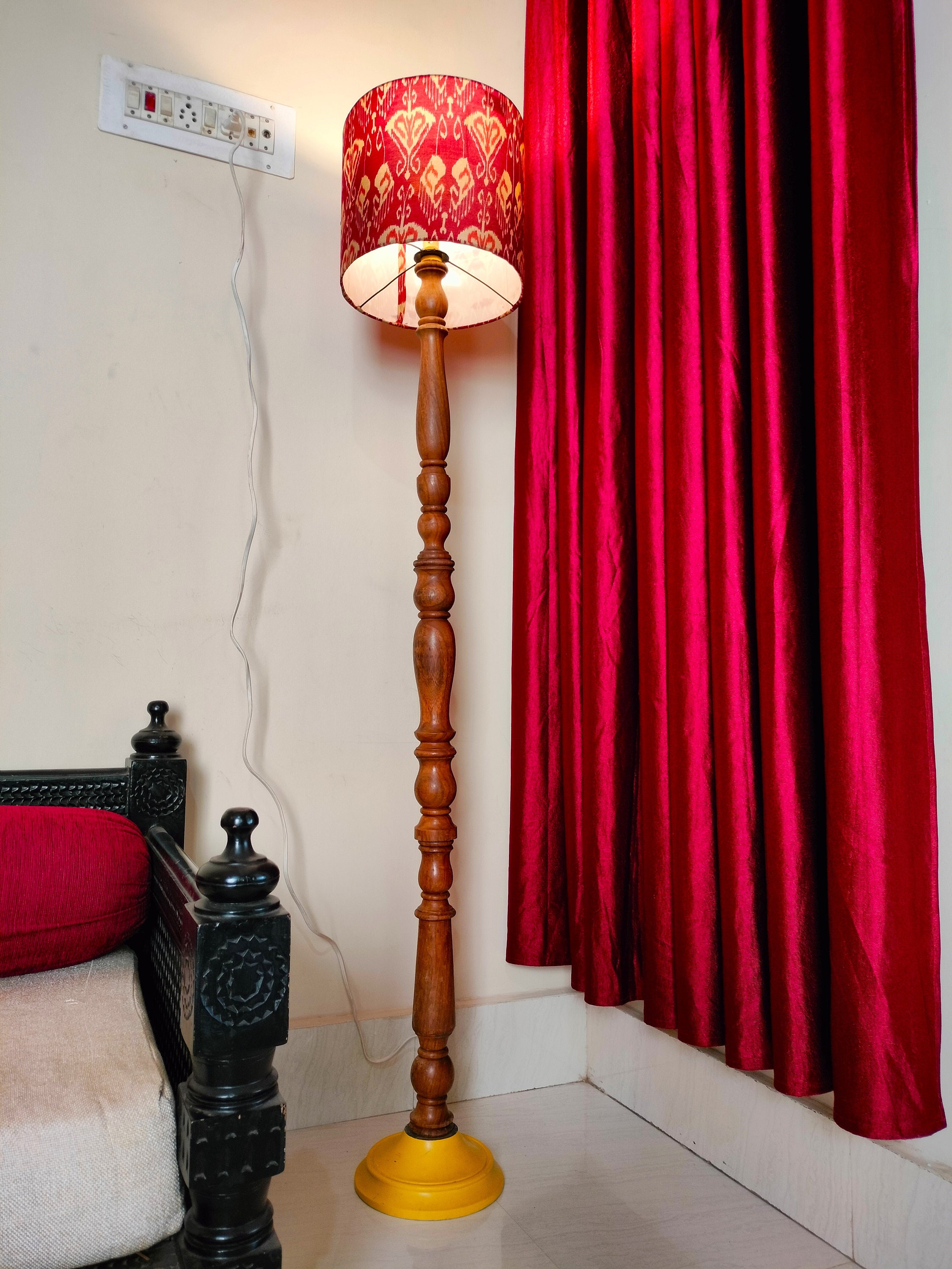 TALL FLOOR LAMP Antique Carved Wooden Floor Lamp Base With Holder ...