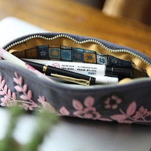 Beginner Hand Embroidery Pencil Case With Embroidery Flower Kit, Sew ...