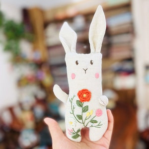 Hand Floral Embroidery Kit for Beginner, Rabbit Sewing Kit, Bunny Toy ...
