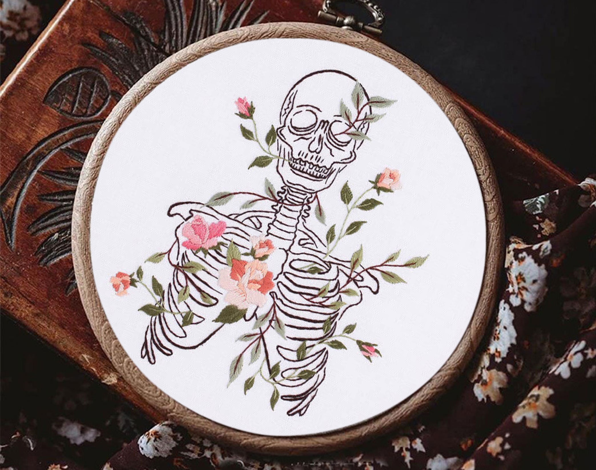 Human Organs and Flowers Embroidery Kit for Beginners, Lung/brain ...