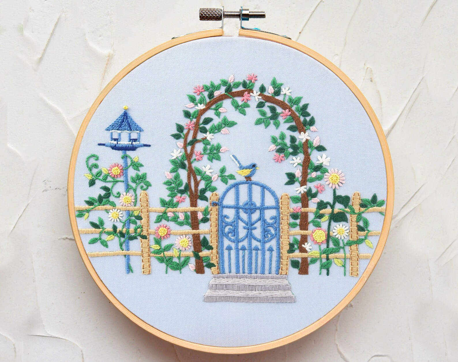 Beginners Home Hand Embroidery Kit , Plants Cacti Birds Singing in the ...