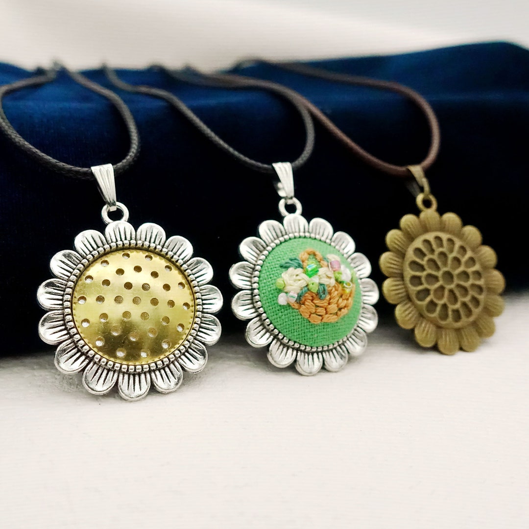 Round Vintage Pendant Blank Base/flower Embroidery Necklace Base ...