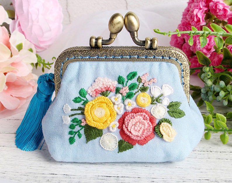 Embroidery Kiss Lock Bag Kit, Hand Embroidery Flower Kit, Sewing ...