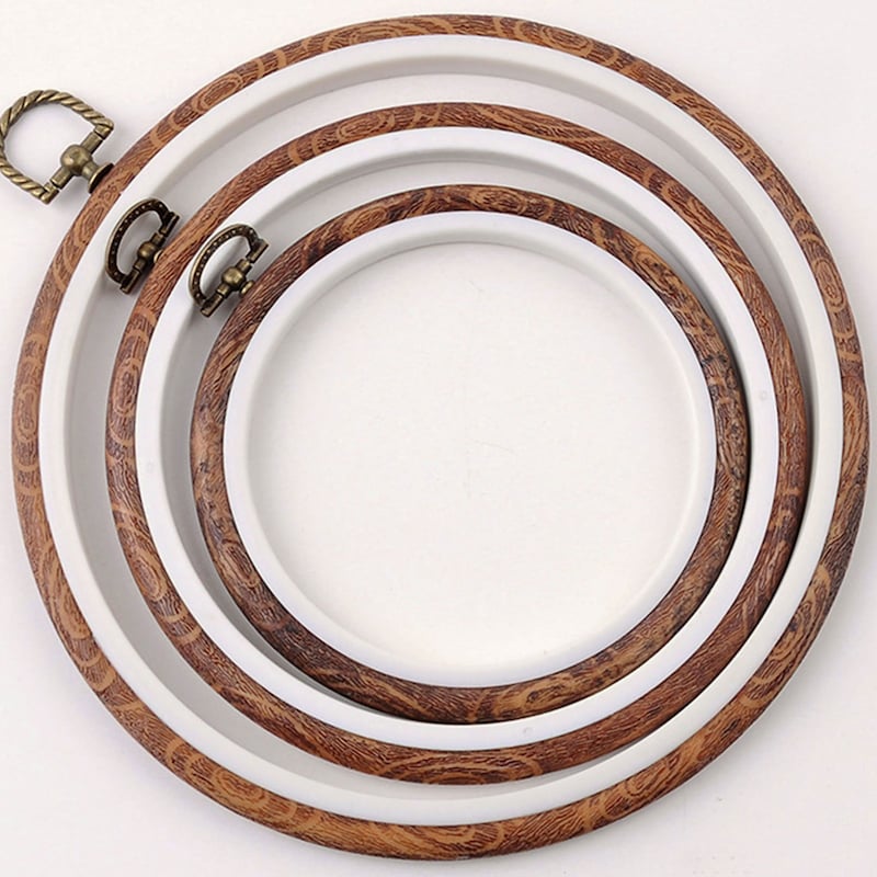 Round Vintage Wood Frame - Etsy