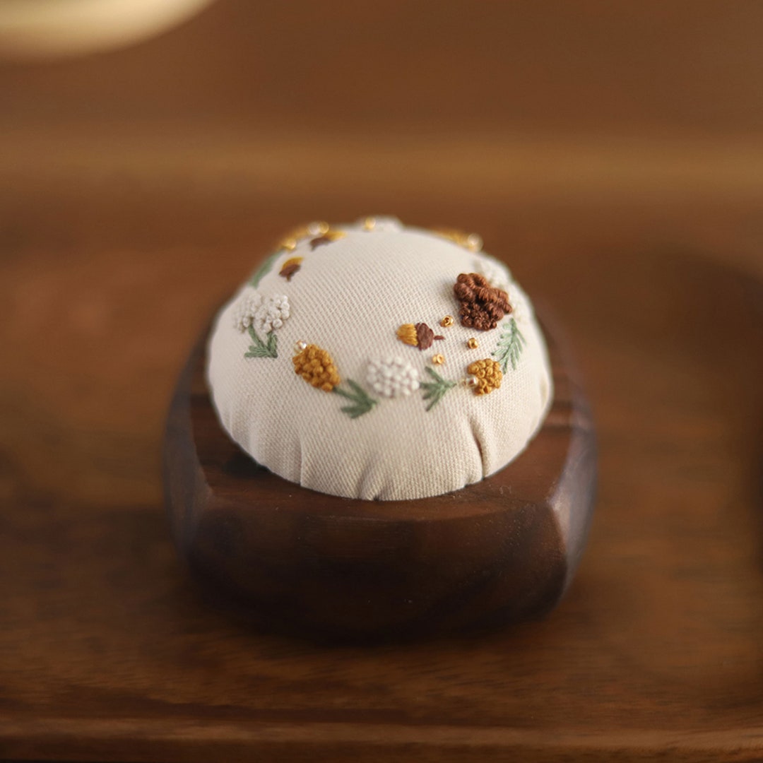 Embroidery Pin Cushion Kit, Sewing Pincushion With Walnut Wooden Base ...