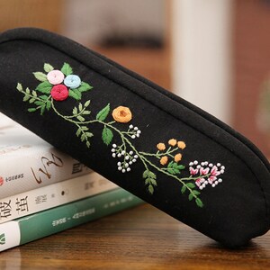 Beginner Hand Embroidery Pencil Case With Embroidery Flower Kit, Sew ...