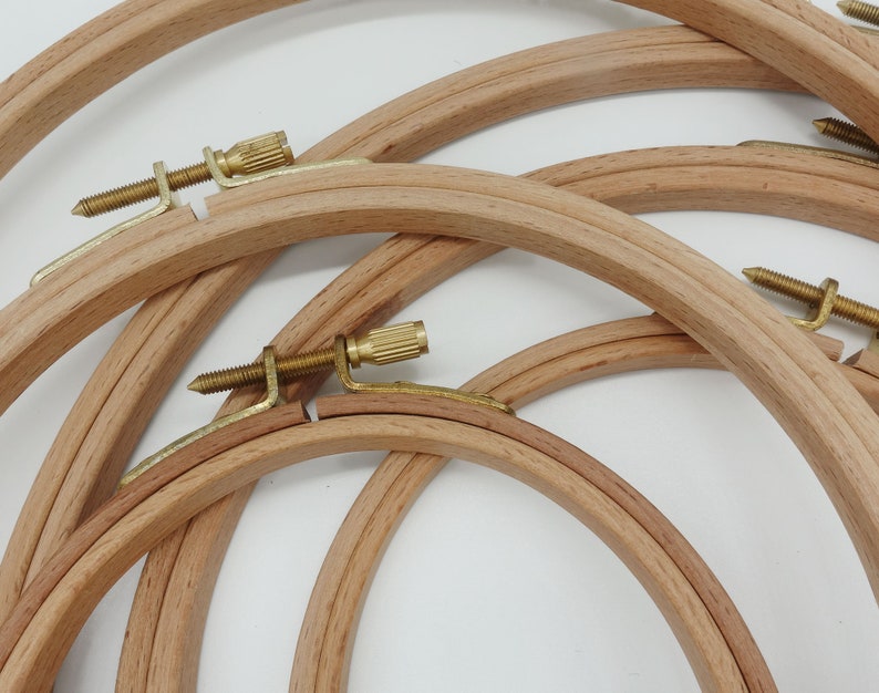 Round Wooden Embroidery Hoop Ring Cross Stitch Display Frame - Etsy