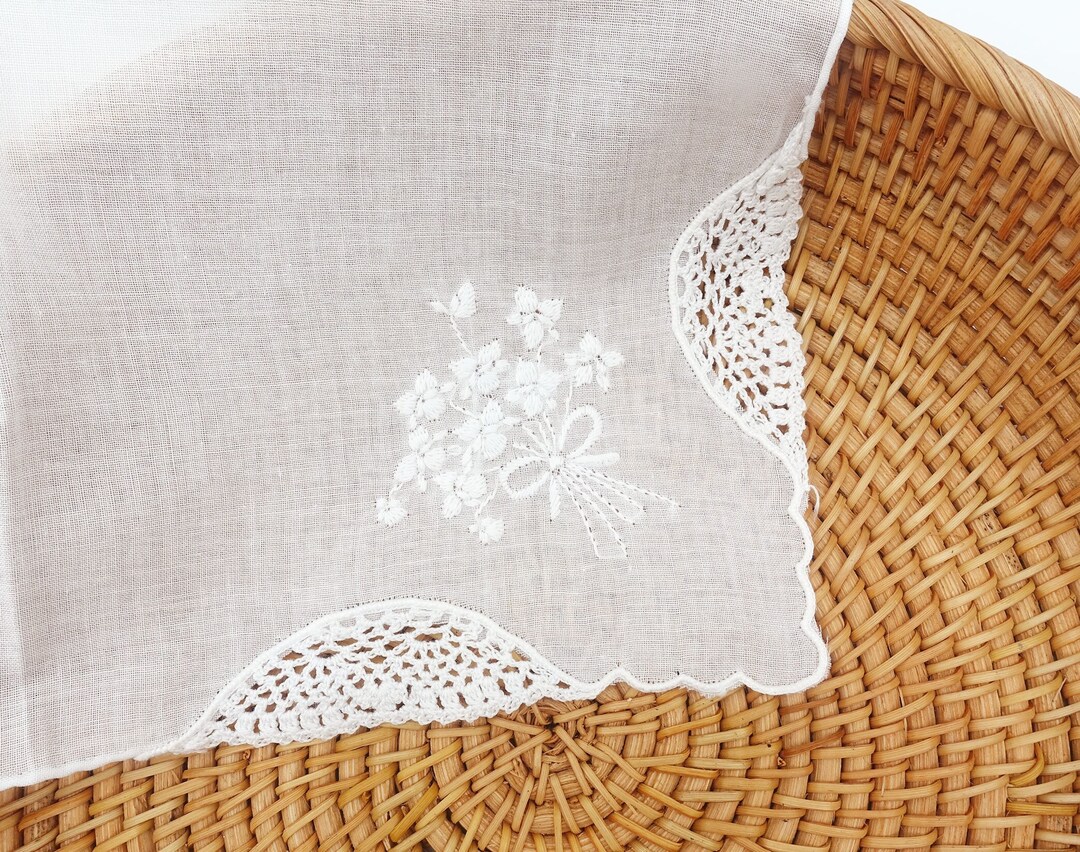 Personalized Pure White Hand Embroidered Flower Handkerchief With ...