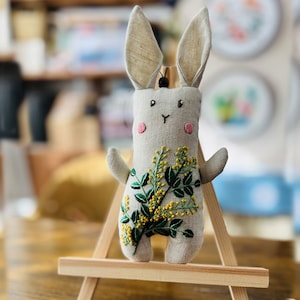 Hand Floral Embroidery Kit for Beginner, Rabbit Sewing Kit, Bunny Toy ...