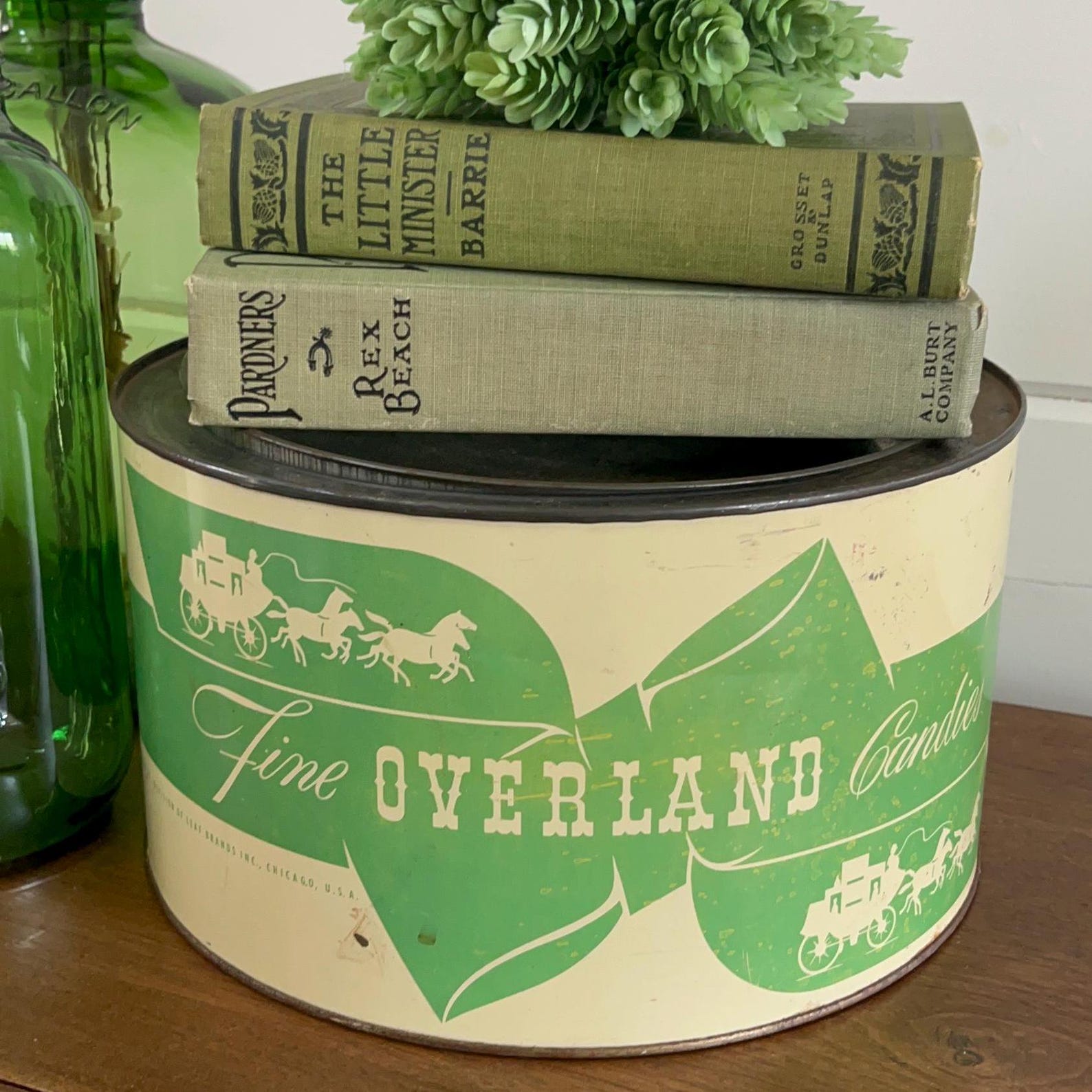 Vintage RARE Candy Tin Fine Overland Candies Chicago Company Leaf Brand Green/cream Advertising ...