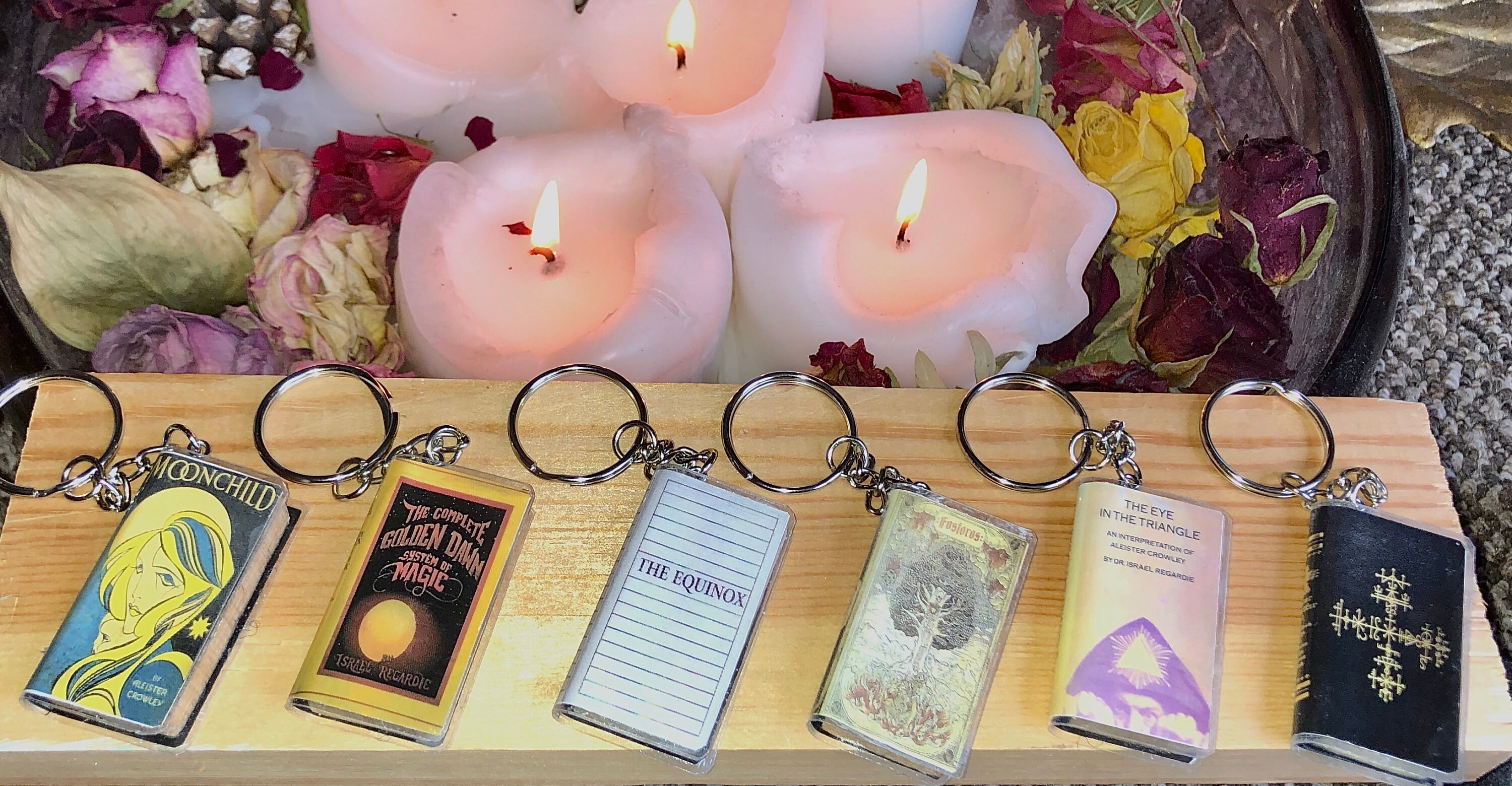 Liber Falxifer III Grimoire Mini Book Keychain / Earring - Etsy UK