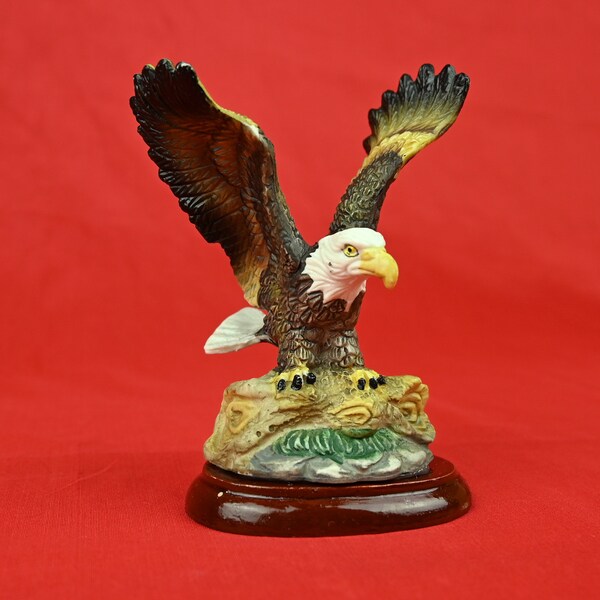 Bald Eagle Figurine - Etsy