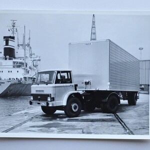 Large Photo Ford Truck (heavy Commercial Cargo Road Ford Motor Company ...