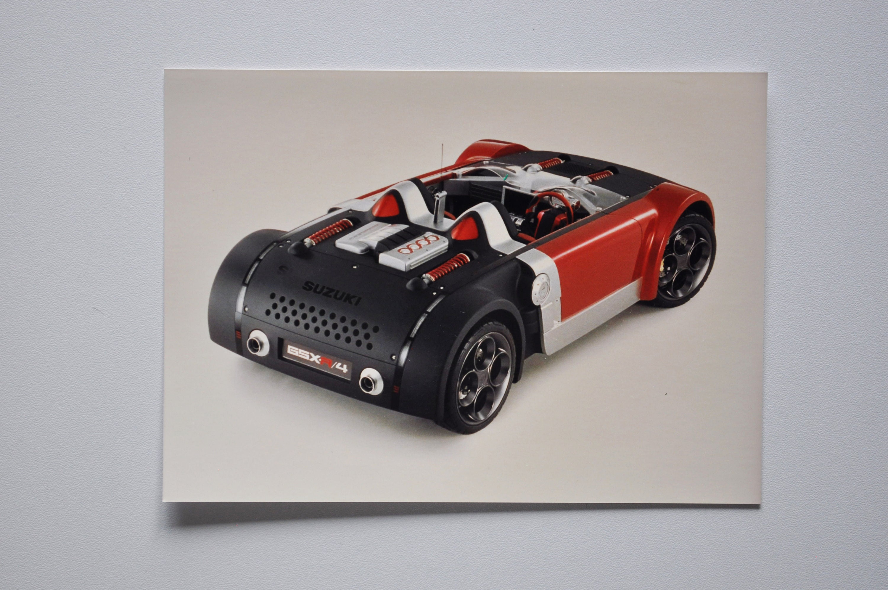 Foto Suzuki GSX-R/4 Concept Car coche de prensa fotografía - Etsy España
