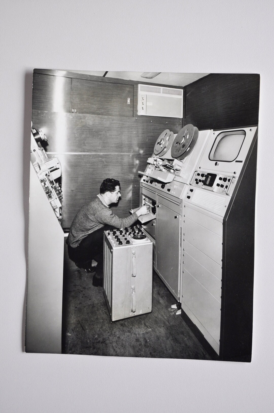 Large Photo Ford D800 Truck Intertel Recording Room (heavy Commercial ...