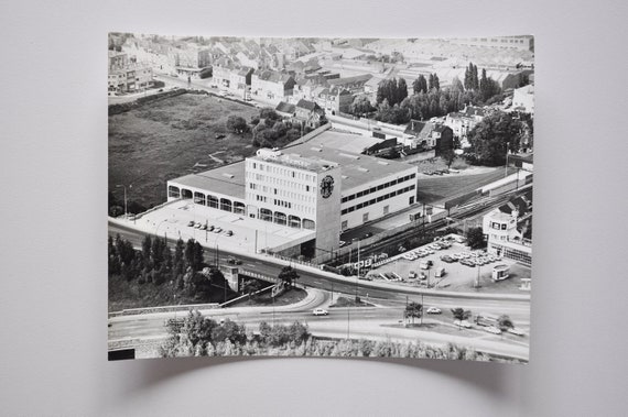 Large Photo Alfa Romeo Head Office car press photograph | Etsy