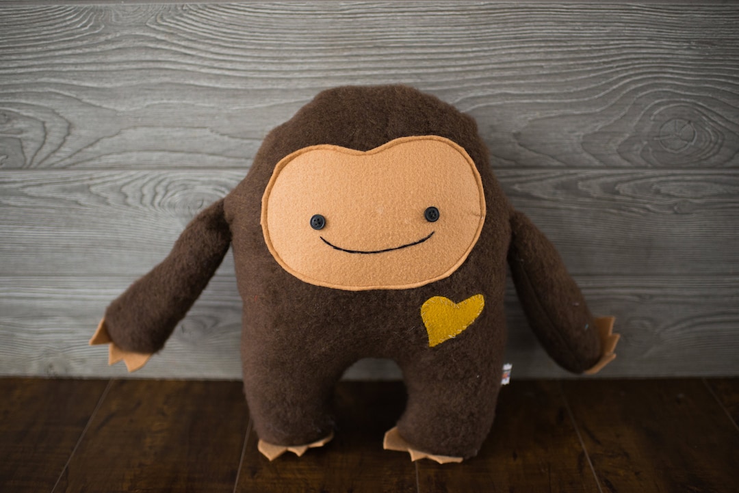Large Handmade Stuffed Bigfoot Sasquatch - Etsy Sweden