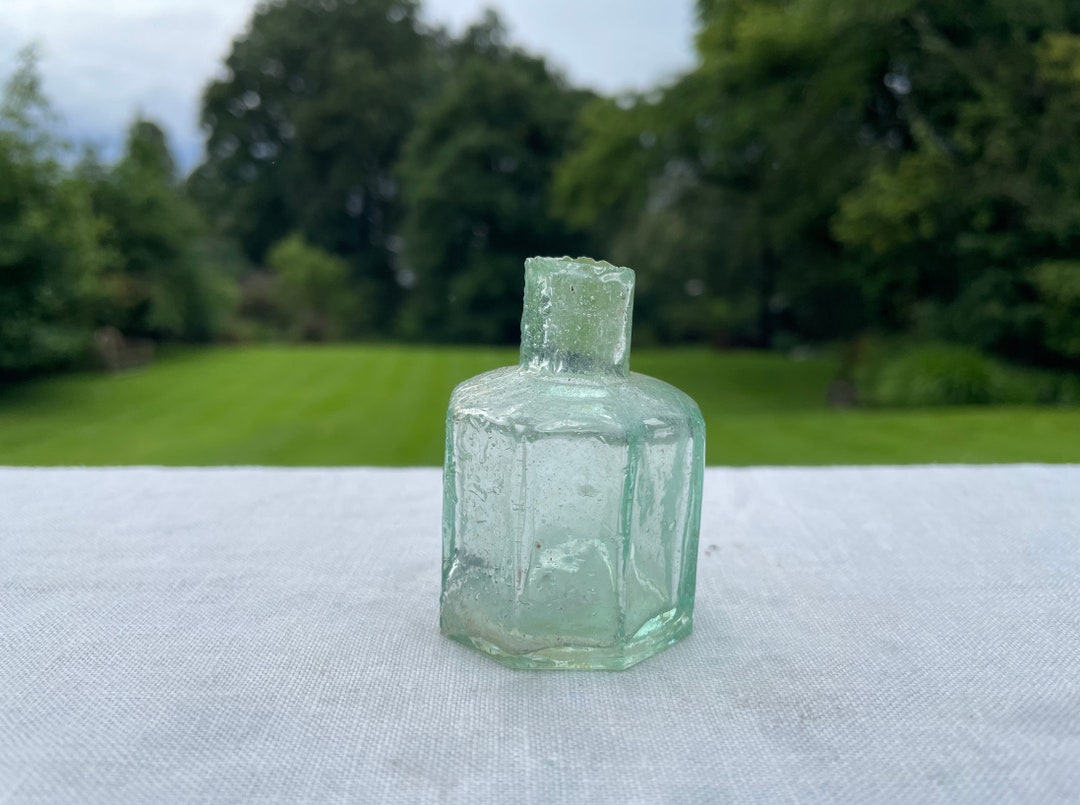 Vintage Victorian Aqua Glass Hexagonal 'penny' Ink Well - Etsy