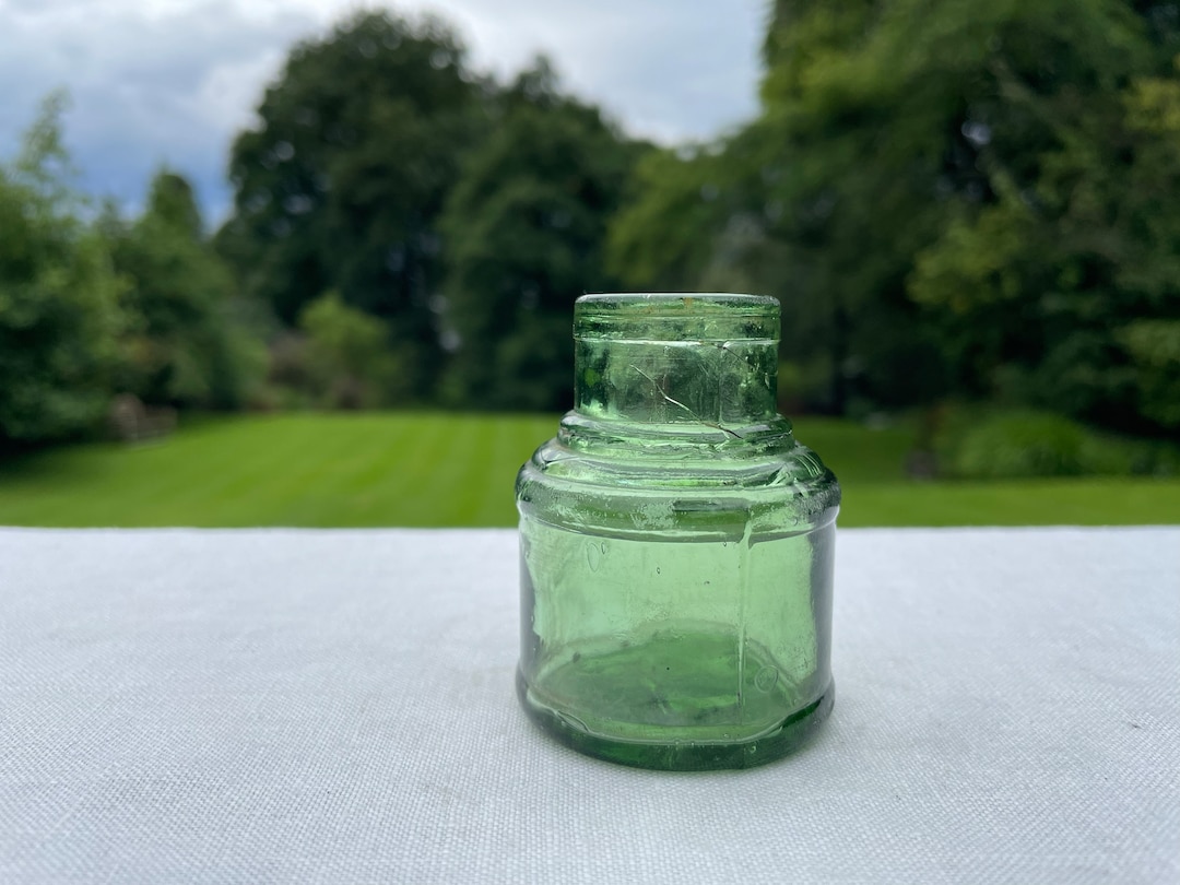 Vintage Victorian Cotton Reel Ink Well in a Beautiful Rare Green Shade ...