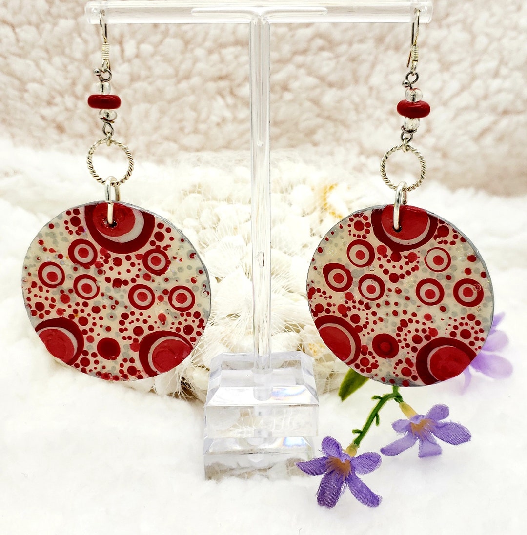 Pendientes de vacaciones pintados a mano de madera roja / joyería hecha ...