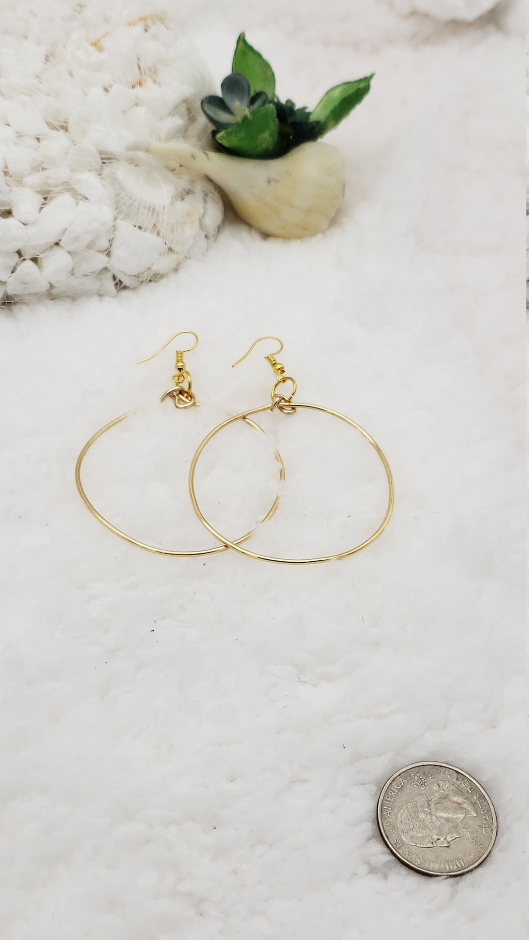 Boucles d’oreilles Wire Hoop | Boucles d’oreilles en or | Boucles d ...