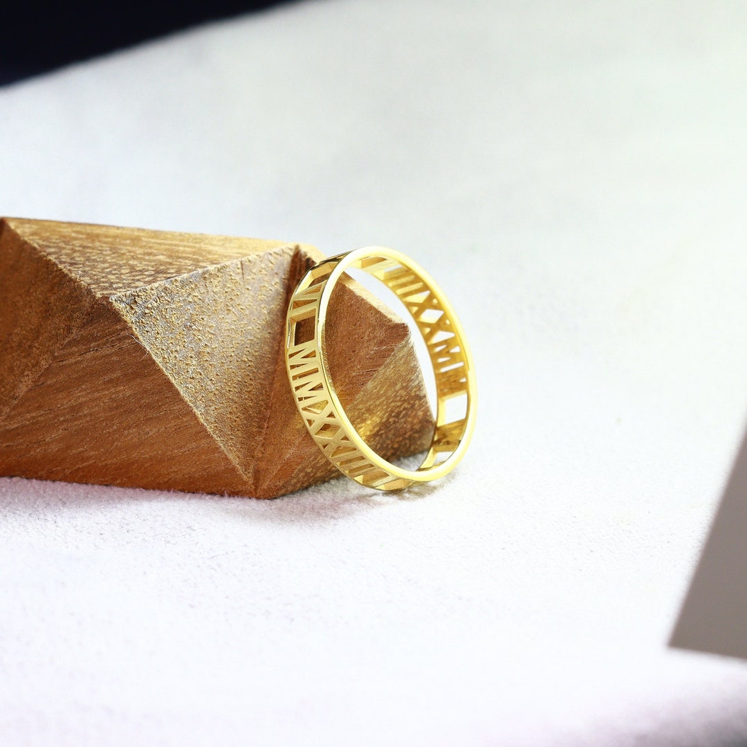 Custom Roman Numeral Ring, 14k Solid Gold , Dainty Roman Numerals Ring ...