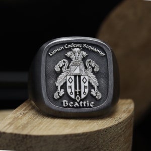 Family Crest Ring , Personalized Coat of Arms Ring , Heraldic Ring ...