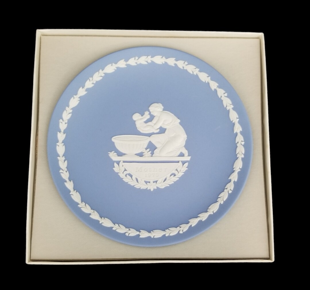 Vintage Wedgwood 1973 Mother's Day Plate - Etsy