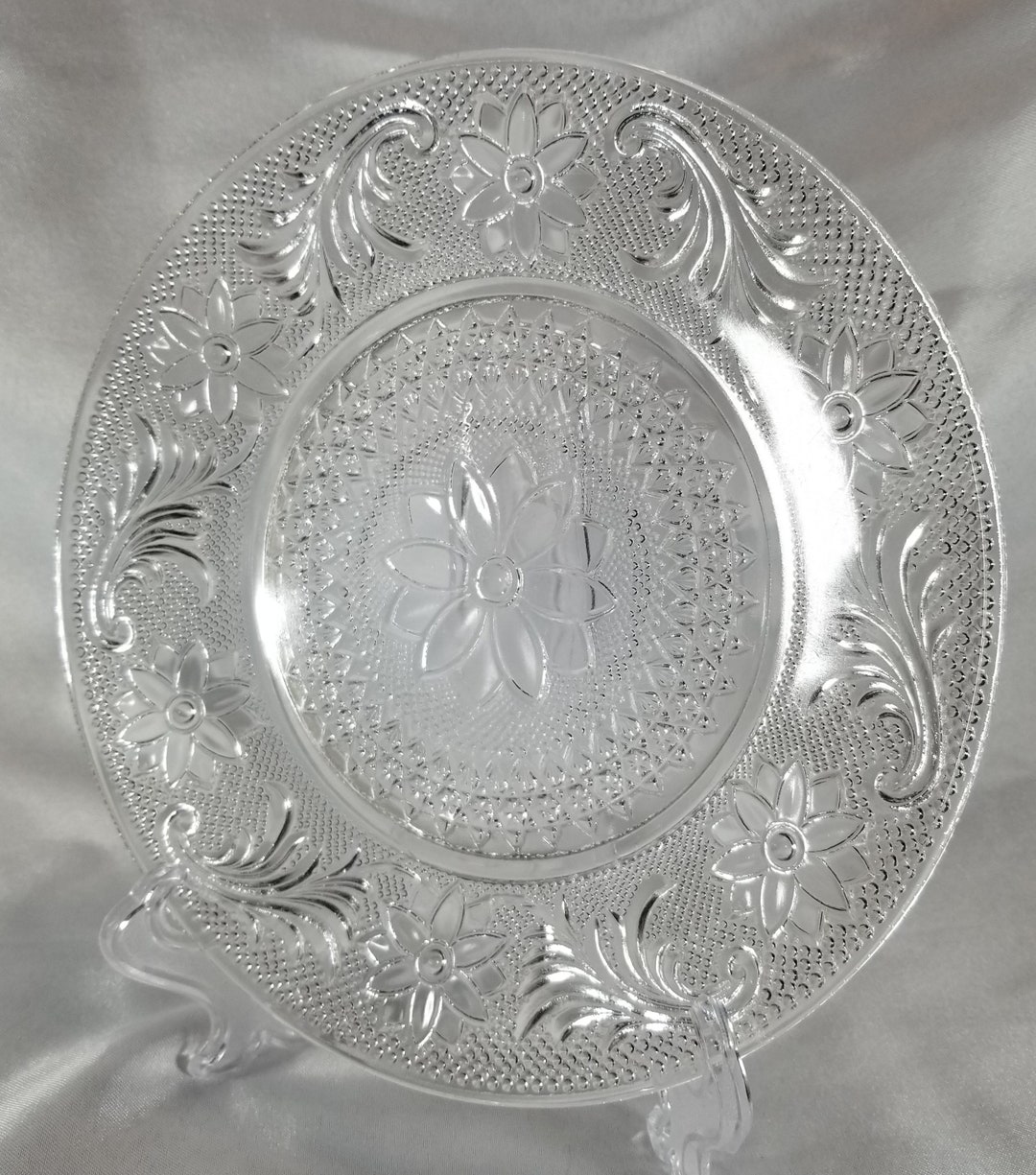 Vintage Indiana Glass Sandwich Pattern Luncheon Plate - Etsy