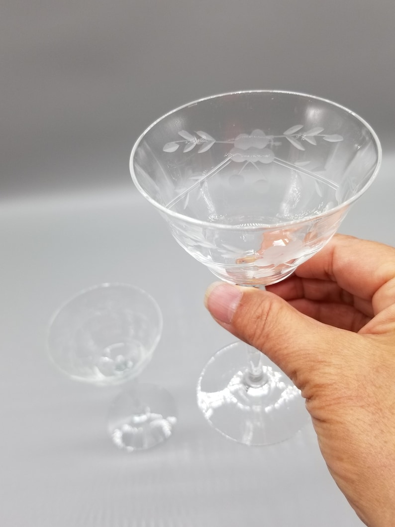 Vintage Etched Glass Cordial Stem Glasses - Etsy