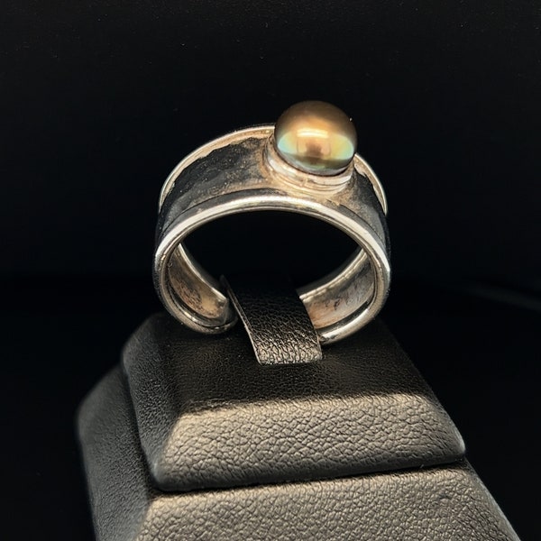 Round Pearl Ring - Etsy
