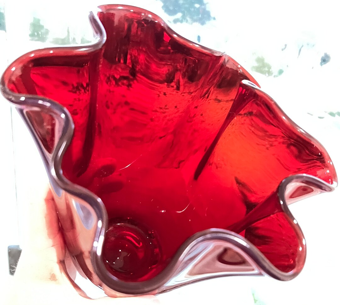 Vintage Hand Blown Blood Red Art Glass Handkerchief 10in Vase - Etsy ...