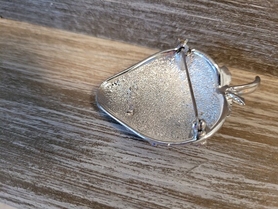 Sarah conventry Silverstone broch - Gem