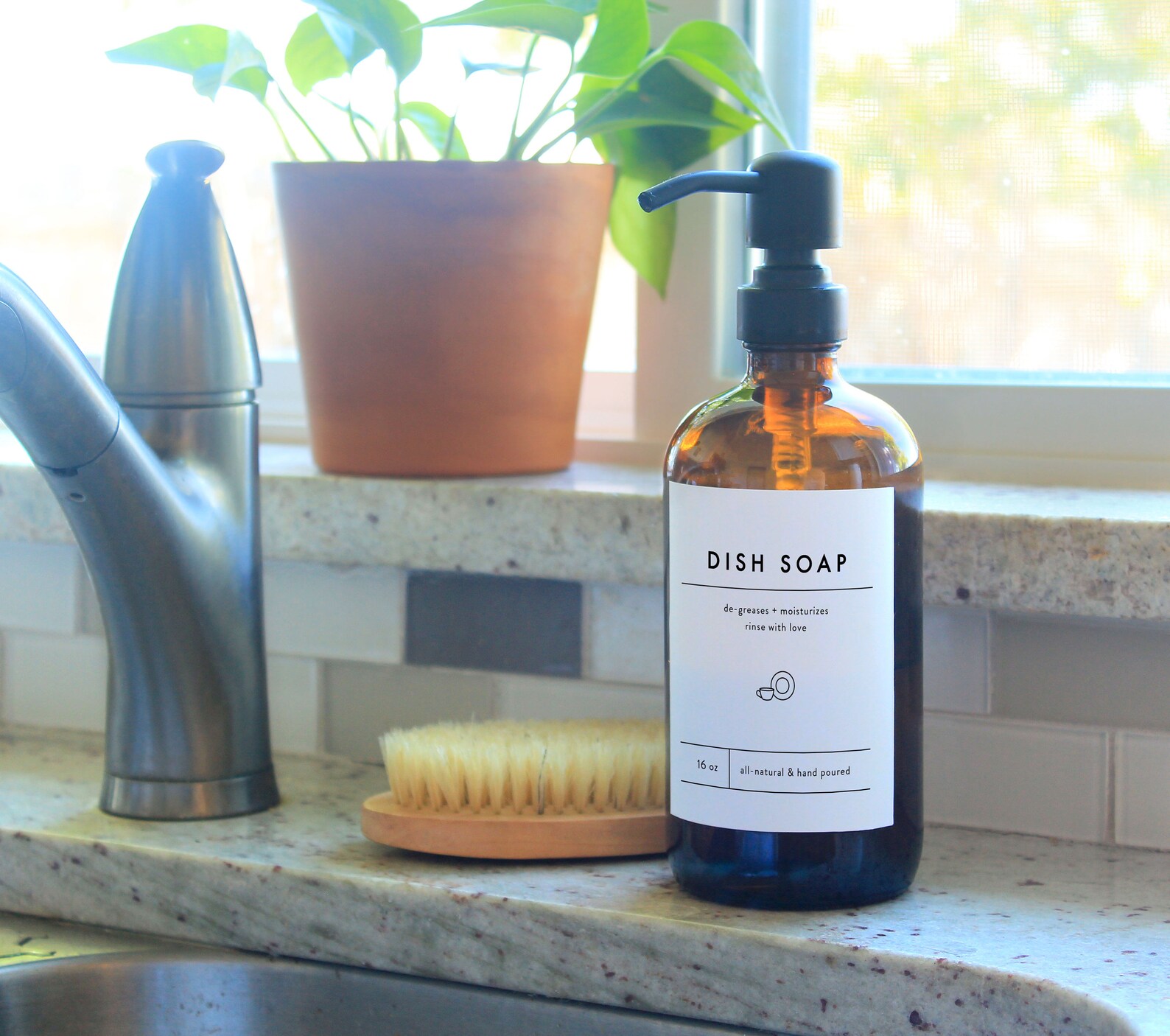 Minimalist Printable Dispenser Labels, Minimal Design Soap Dispenser ...